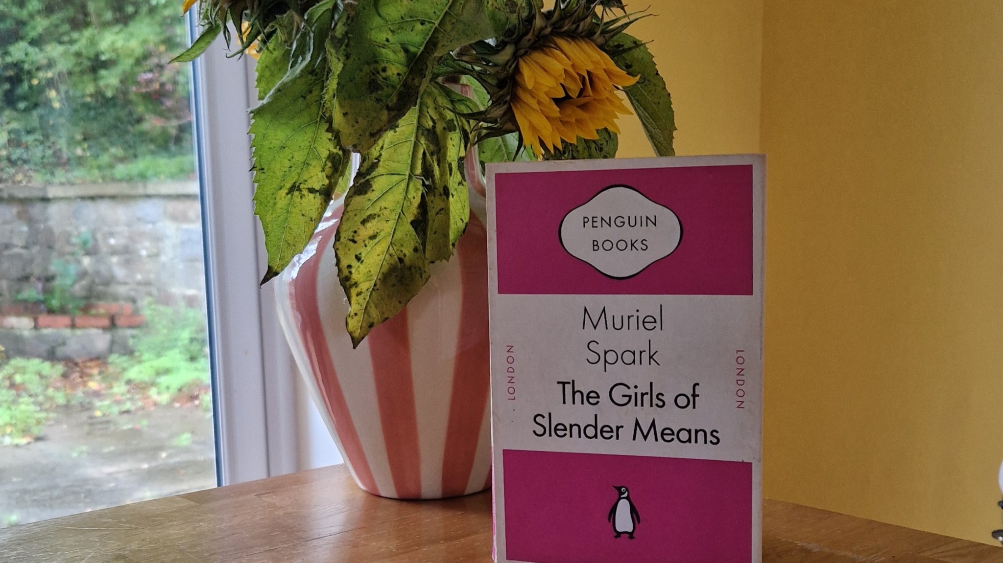 The Girls of Slender Means – Amina’s Bookshelf